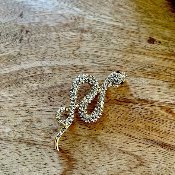 Jewelry | Bedazzled Gold Toned Snake Pin | Poshmark